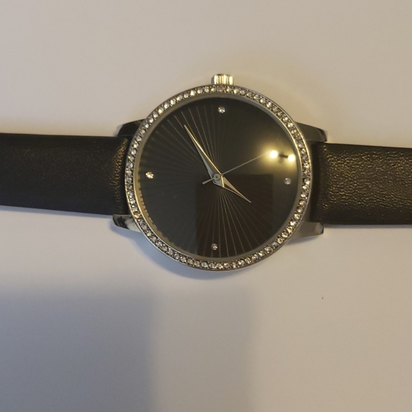 Croton | Accessories | New Croton Black Face With Silver Crystals Watch ...